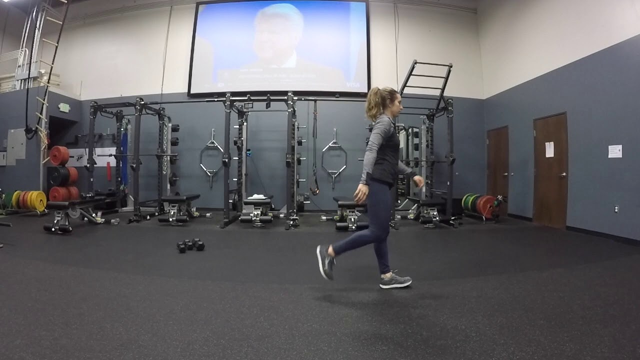 Walking Quad Stretch Overhead Reach - YouTube