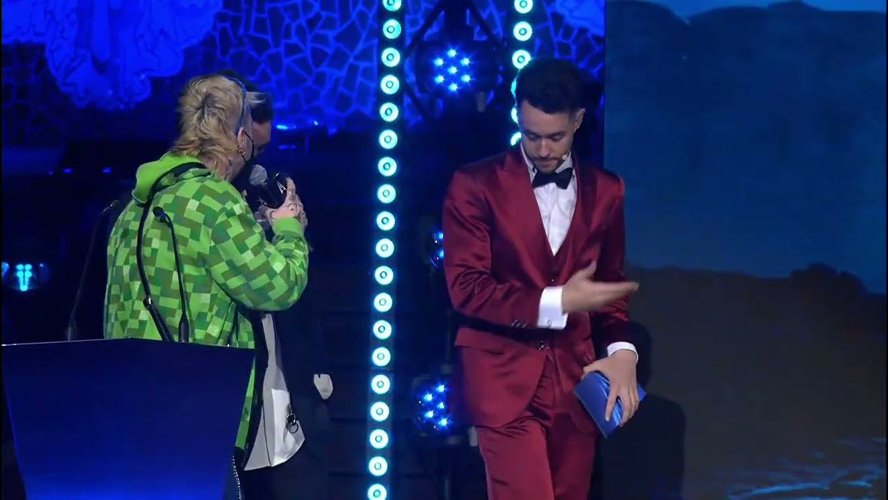 Que feo cuando peleamos, que rico cuando ching.... - YouTube