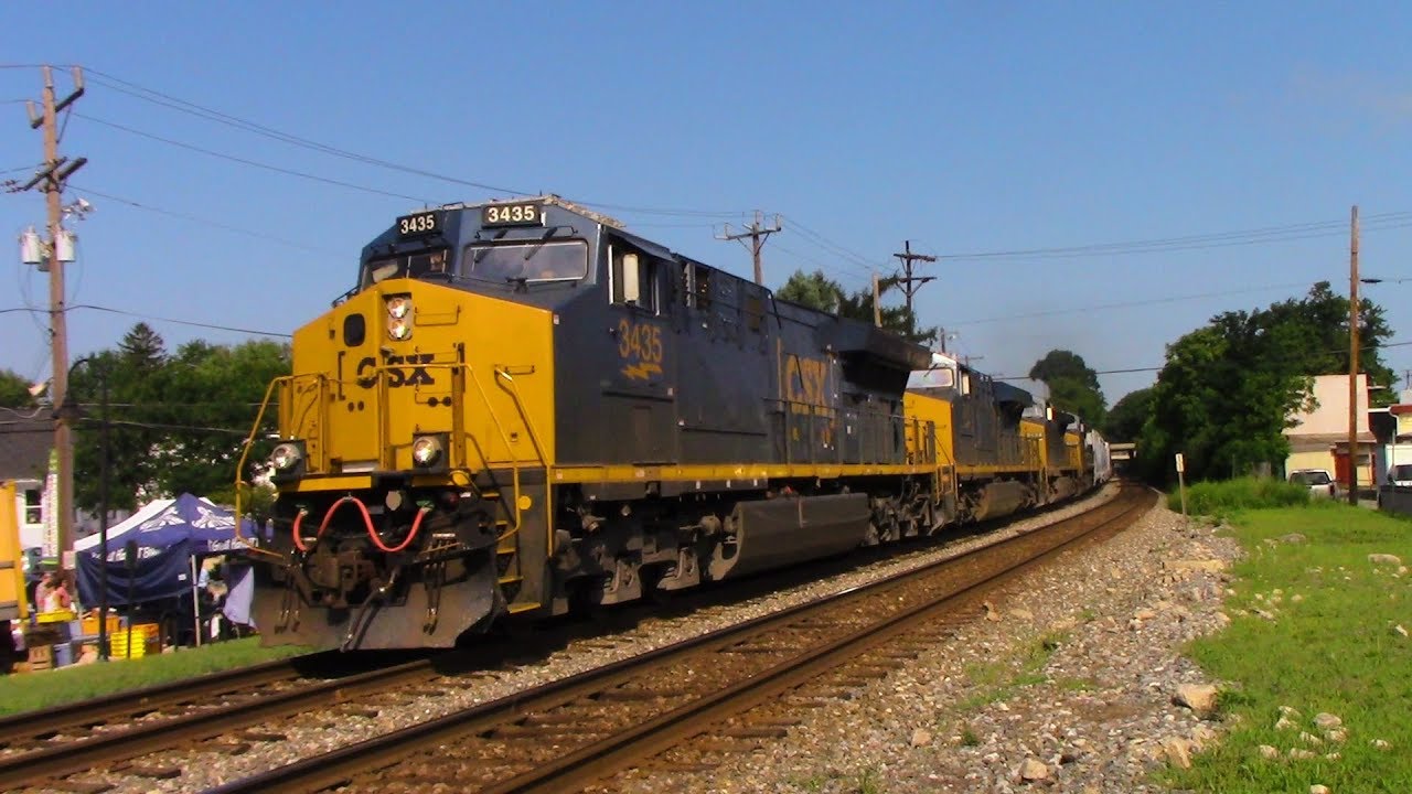 CSX Q415 at kensington marc station with some passenger cars great crew and hornshow - YouTube