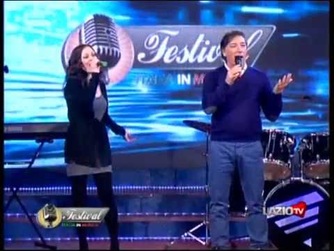Barbara Todisco e Avio Focolari - Come è strana certa gente - YouTube