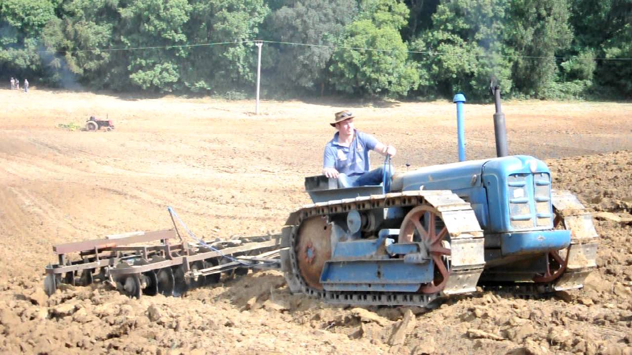 County Crawler @ Harborough Working Weekend 2010 - YouTube