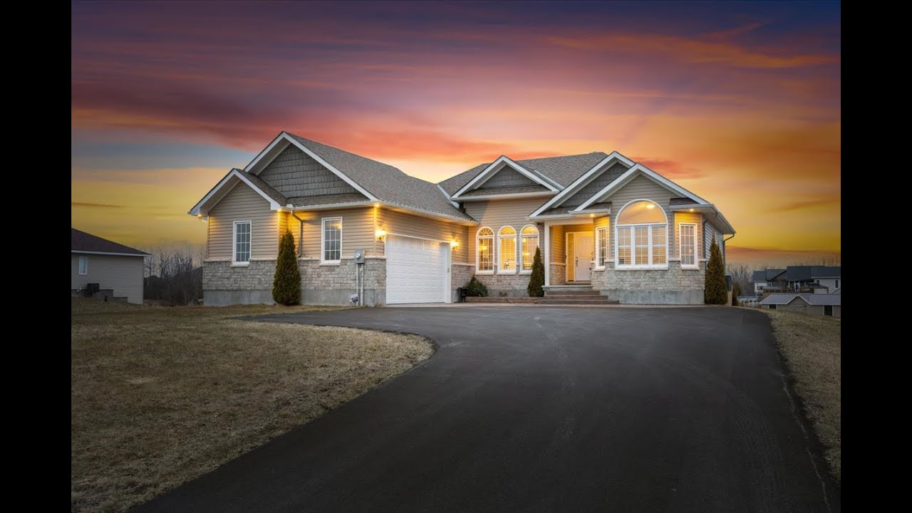 282 Country Lane Drive, Carleton Place - YouTube