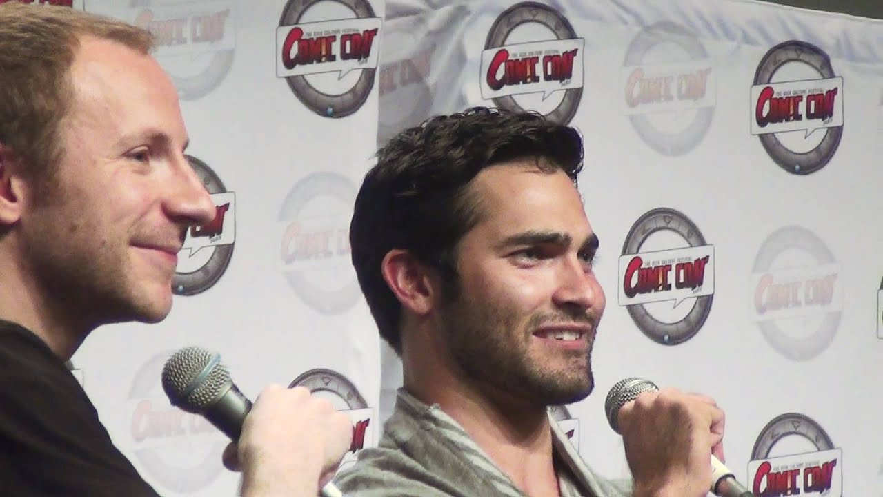Japan Expo 2012 Day 3 - Interview Live Tyler Hoechlin from Teen Wolf ...