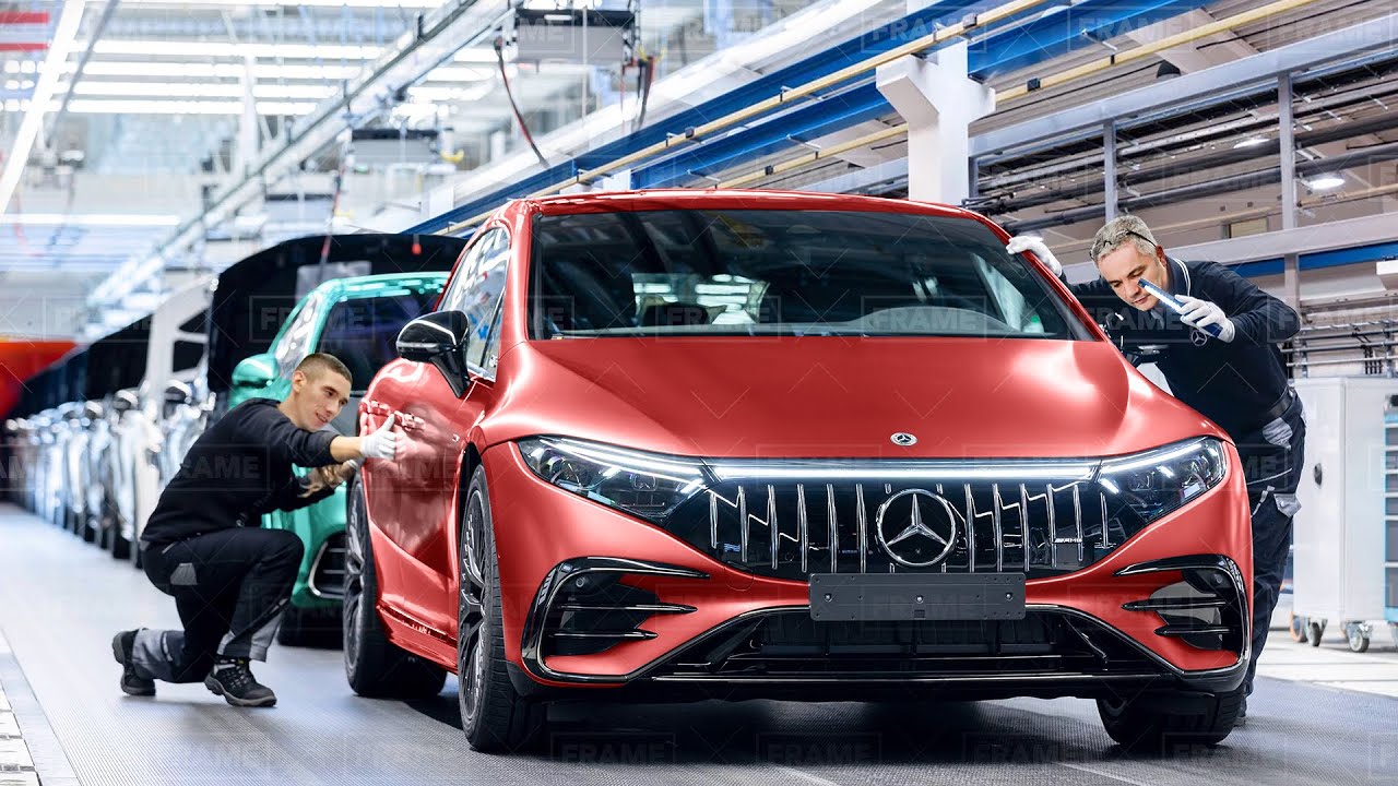 How German Best Workers Build the Brand New Mercedes EQS From Scratch ...