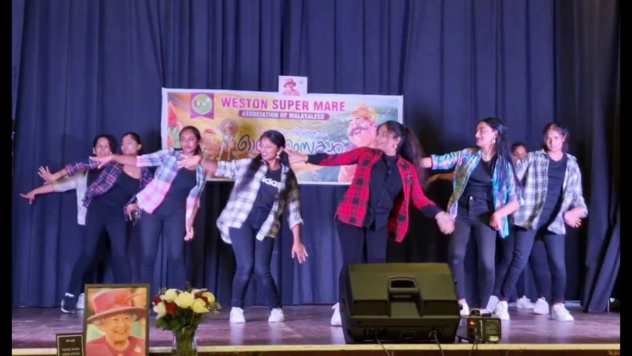 Fusion Girls Group Dance Performance Hindi Tamil Malayalam Fusion Youtube
