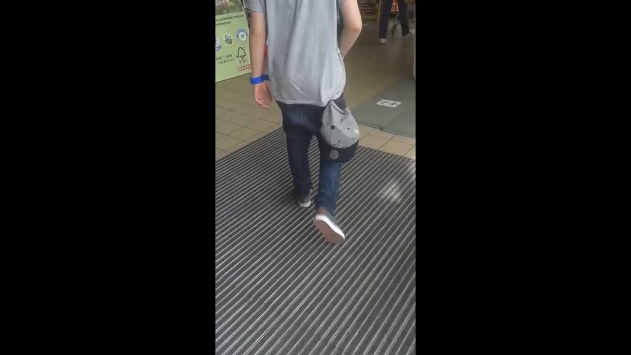 sagging in jeans - YouTube