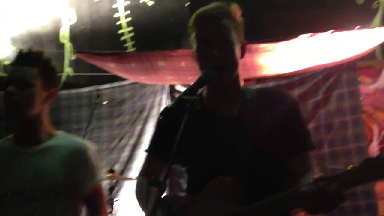 Papa Candy - Bwani Junction @ Caledonian Backpackers, Edinb - YouTube