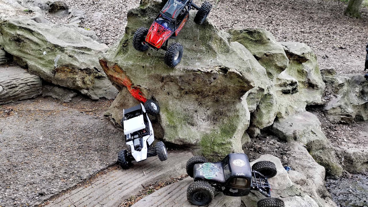 SCX10 II VATERRA TWIN HUMMER CAPRA 1 - YouTube