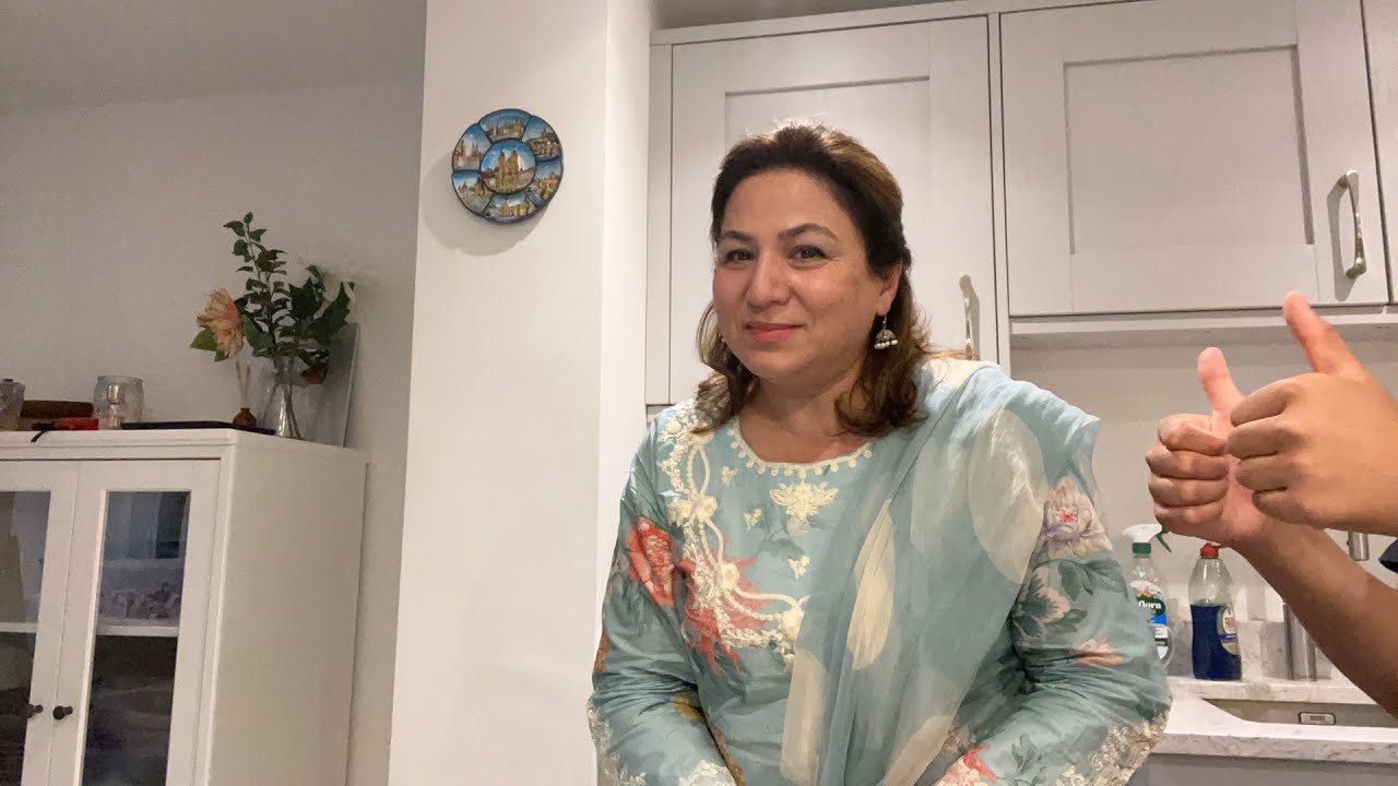 Pulwasha Cooks official is going live! - YouTube