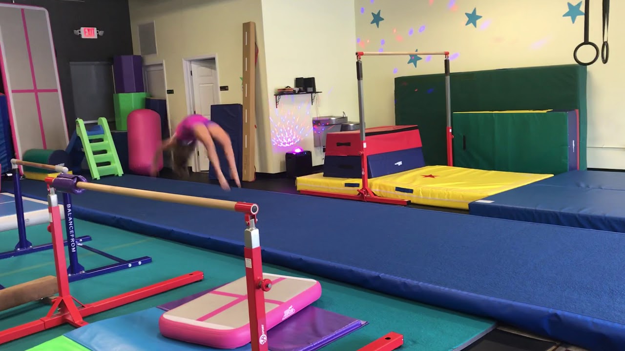 Round off, back handspring, back tuck! (09.04.18) - YouTube