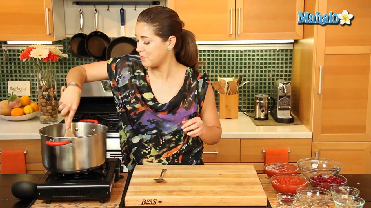 How to Make Chili - YouTube