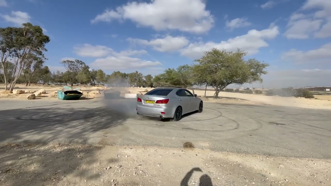 Lexus is250 LSD drift - YouTube