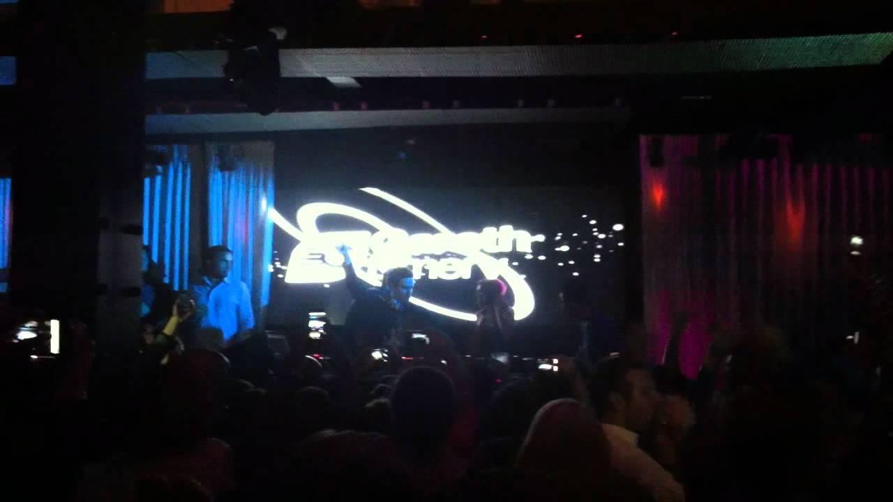 Gareth Emery at Studio Paris Chicago- Intro ID - YouTube