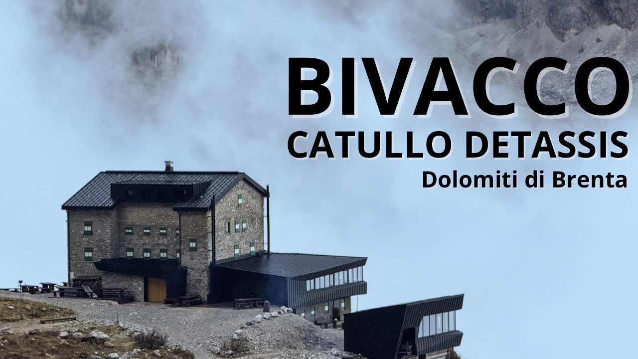 Una notte al bivacco invernale del Rifugio Brentei - YouTube