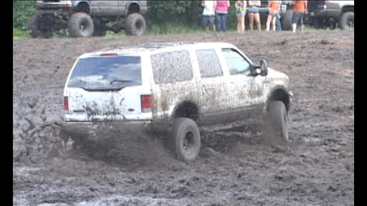Ford Excursion Mud Bogging - YouTube