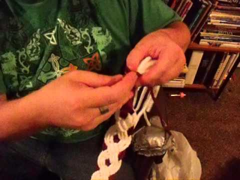 Tying off a Woven Macrame Belt - YouTube