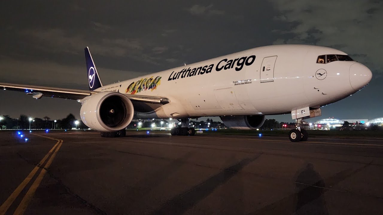 ️Pushback Lufthansa Cargo D-ALFI: Boeing B77F "Cargo Human Care" EZE ...