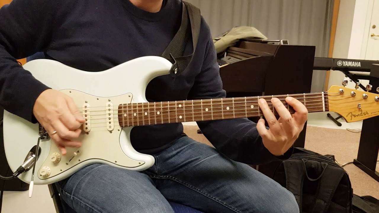 12 bar blues comping guitar - YouTube