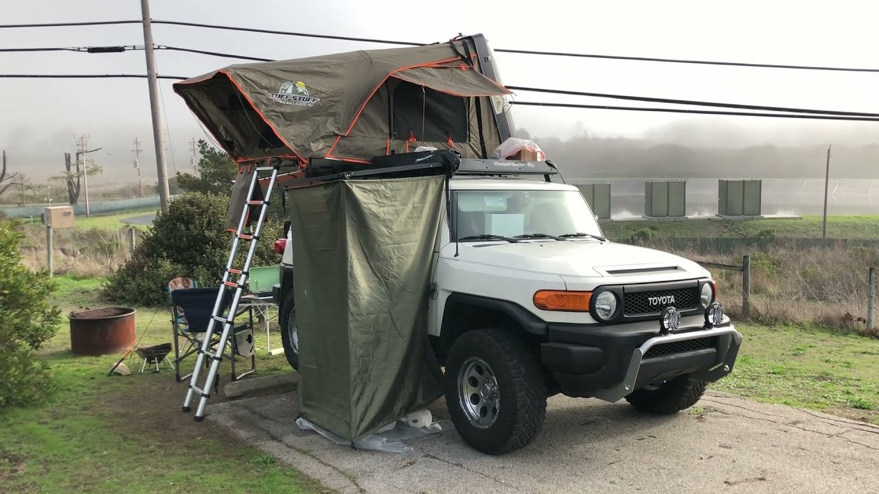 Toyota FJ Cruiser First Time Setting up Roof Top Tent - YouTube