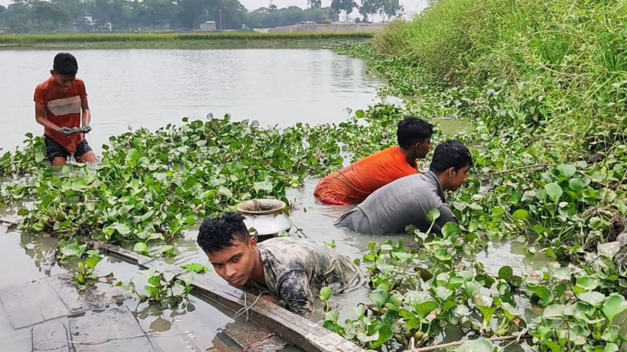 Amazing Village Fishing Video_Village Boys Catching fish in River_Hand ...