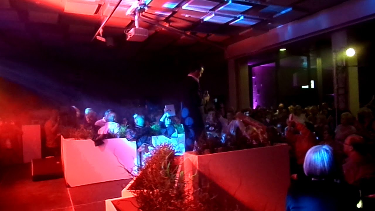 ga maar terug naar je eigen land-John de bever - YouTube