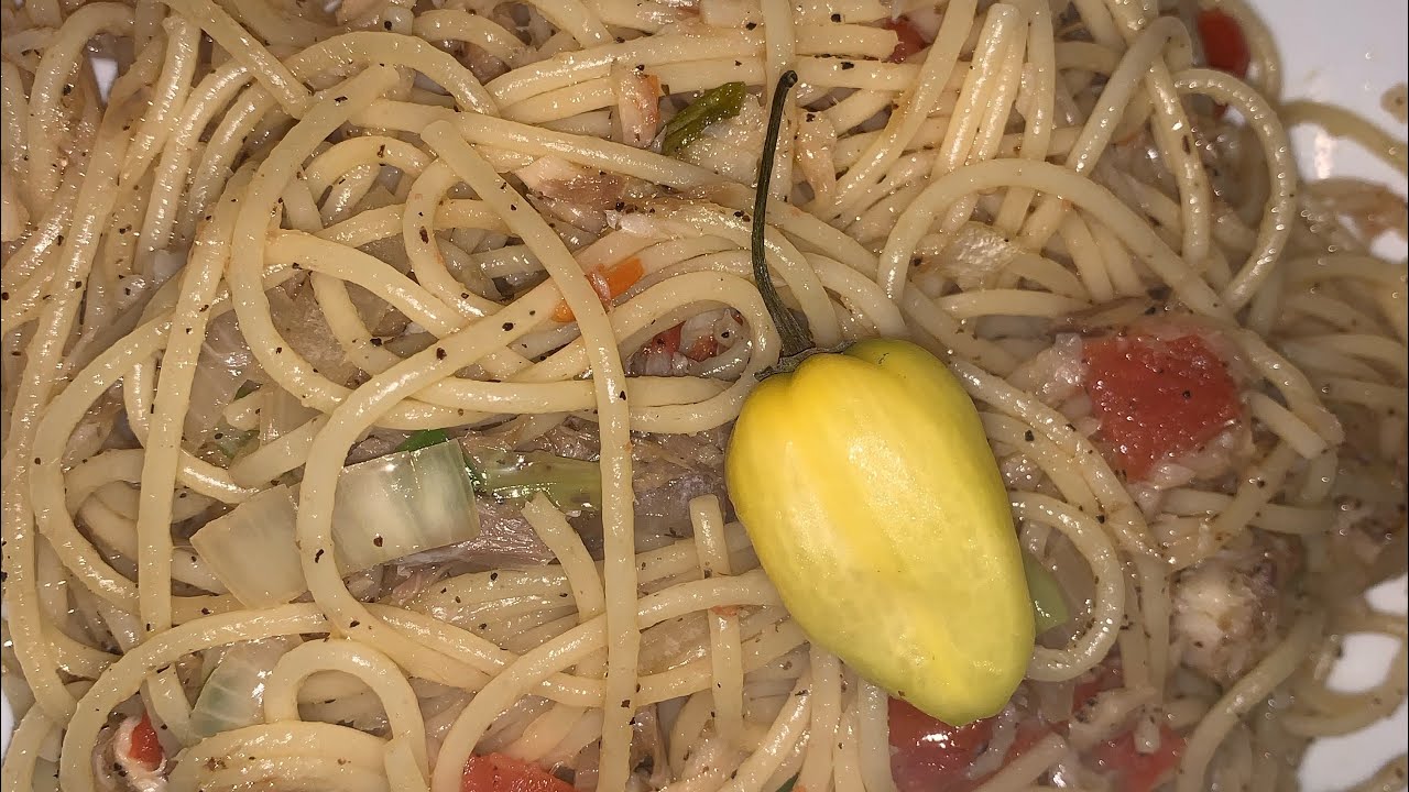 Salt fish and spaghetti 😋 - YouTube