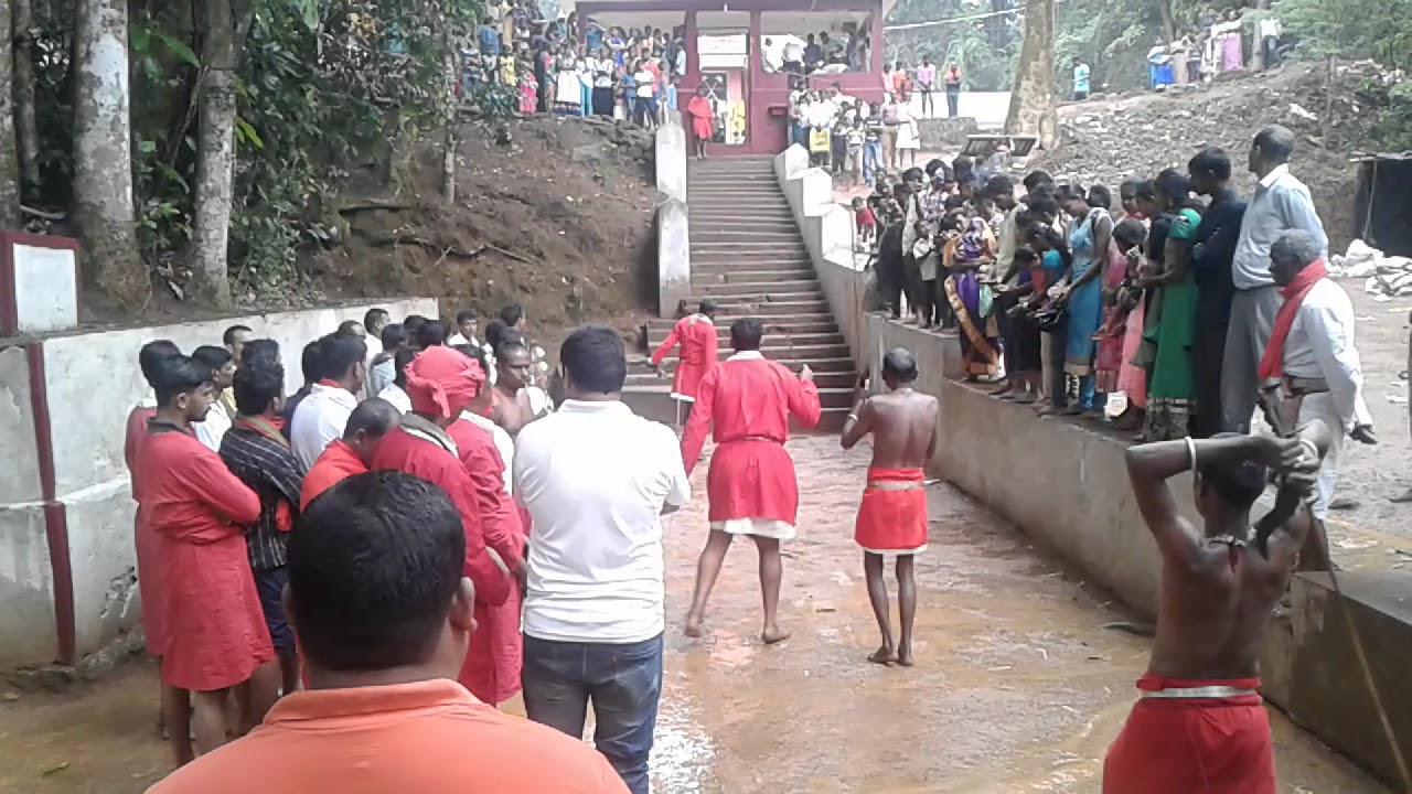 COORG FESTIVAL Pannangalathamme festival kakkabe - YouTube