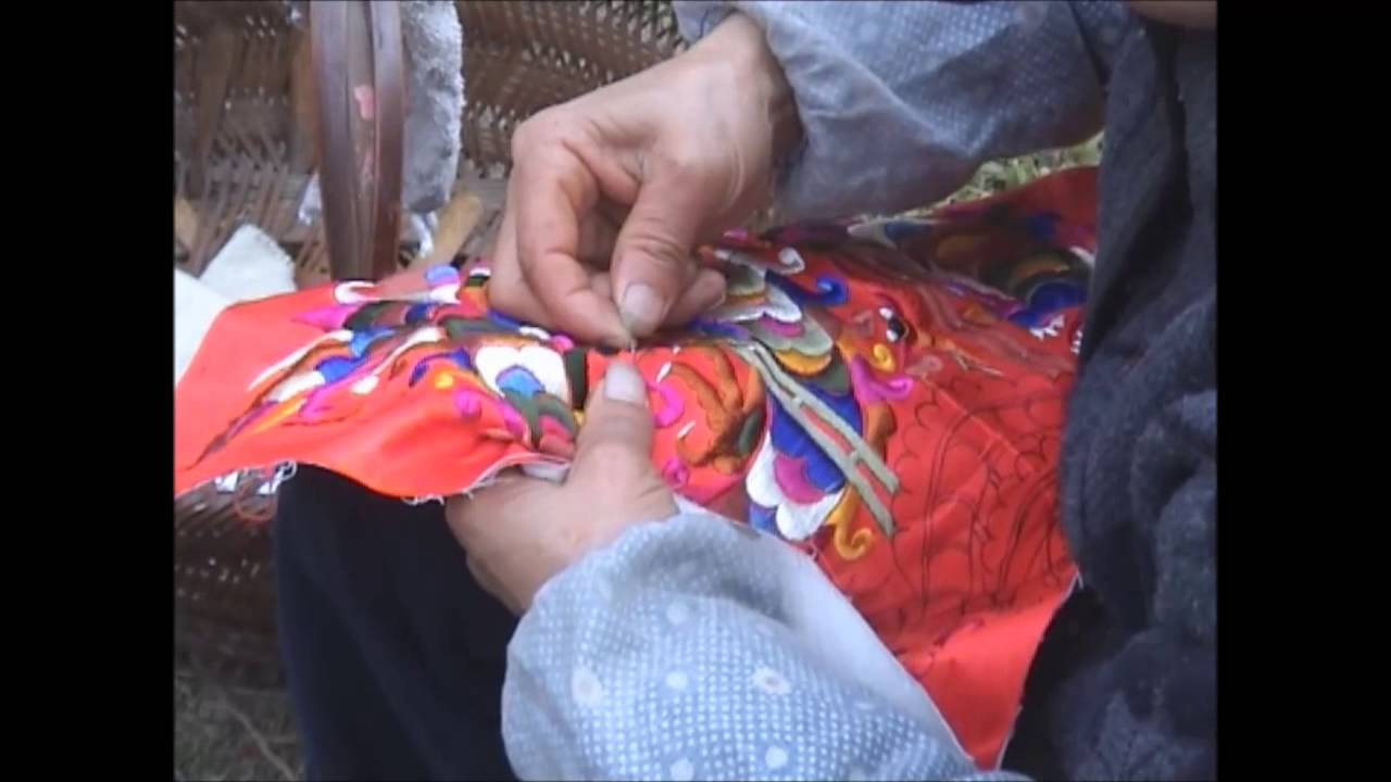 Miao Crafts: Handmade Chinese Ethnic Minority Miao Embroidery - YouTube