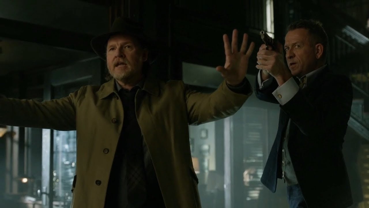 Lee Arrives At GCPD With The Tetch Virus - Buried Jim Gordon Alive ...