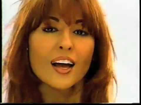 Amparo Grisales Mostrando la Cola...& Pola