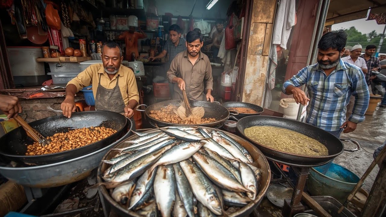 PAKISTAN'S MOST FAMOUS CRISPY TAWA FISH FRY | FISH TAWA PAKORA RECIPE ...