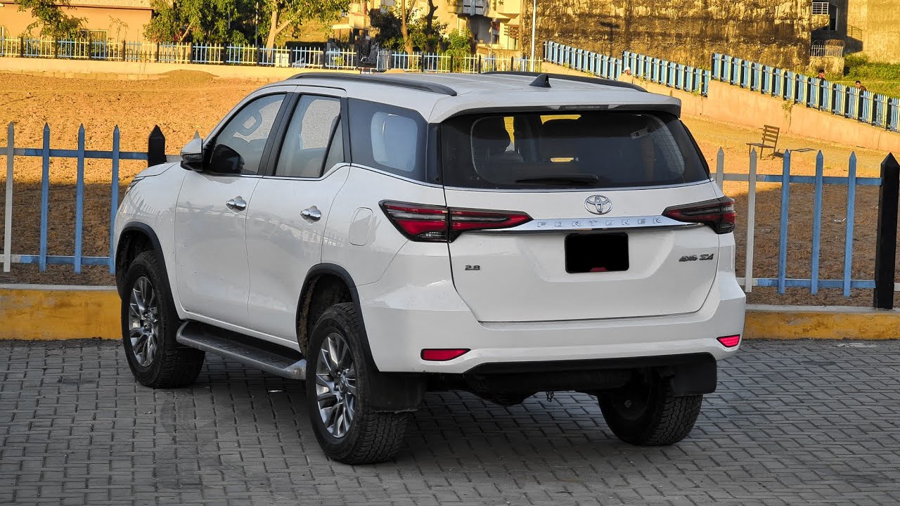 Motorway Driving Impressions | Toyota Fortuner 2.8 E4 Sigma Facelift ...