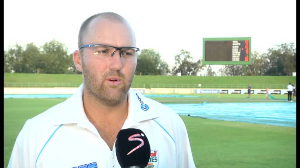 301113 Titans vs Cobras Day 3 Shaun Von Berg - YouTube