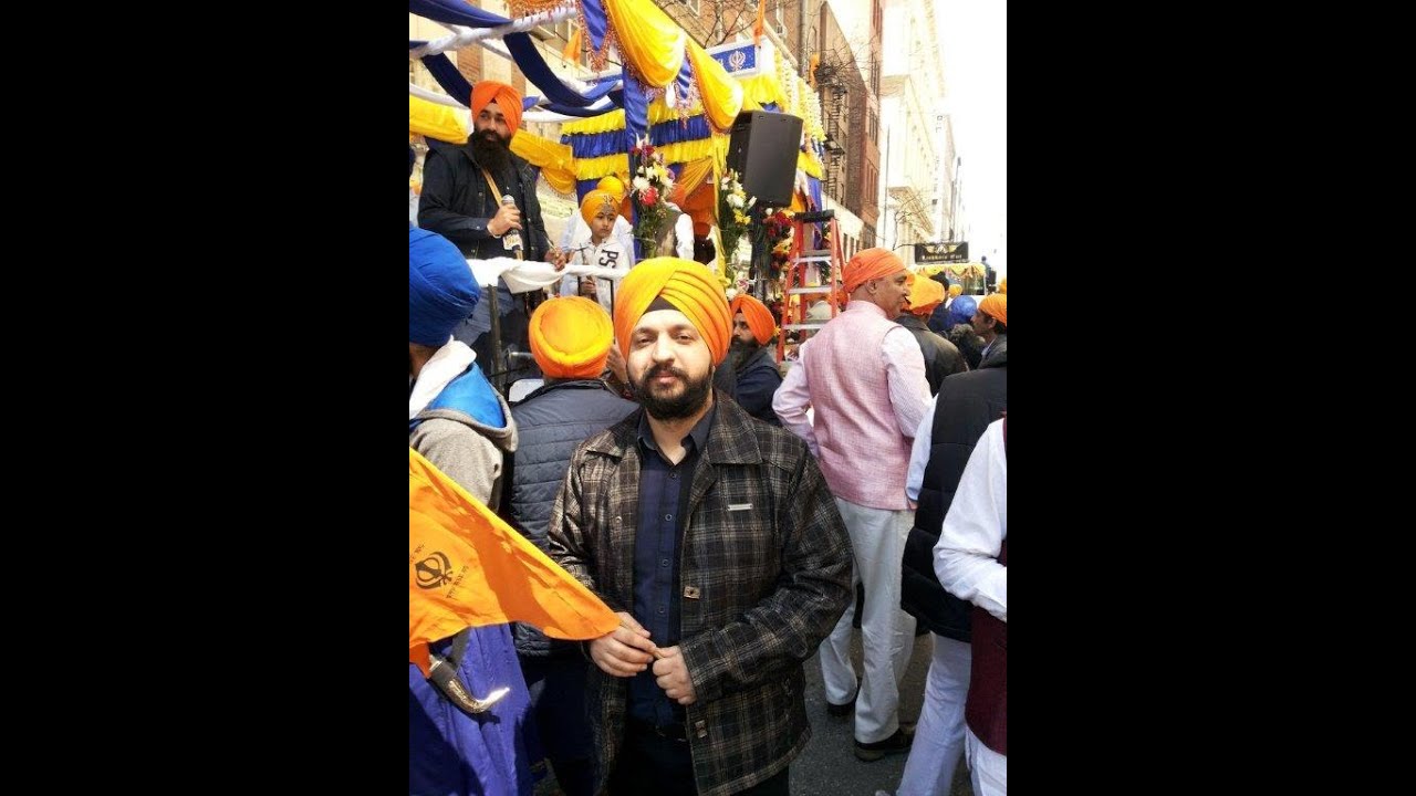 KARO DARSHAN -- SIKH DAY PARADE NEW YORK APRIL 2015 - YouTube
