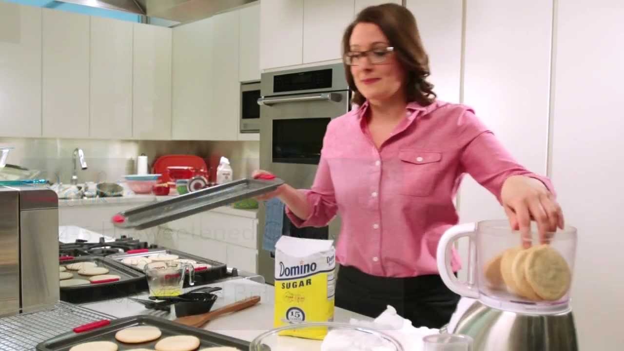 Jenny McCoy's Cheesecake - Baking Disasters, Solved! - YouTube