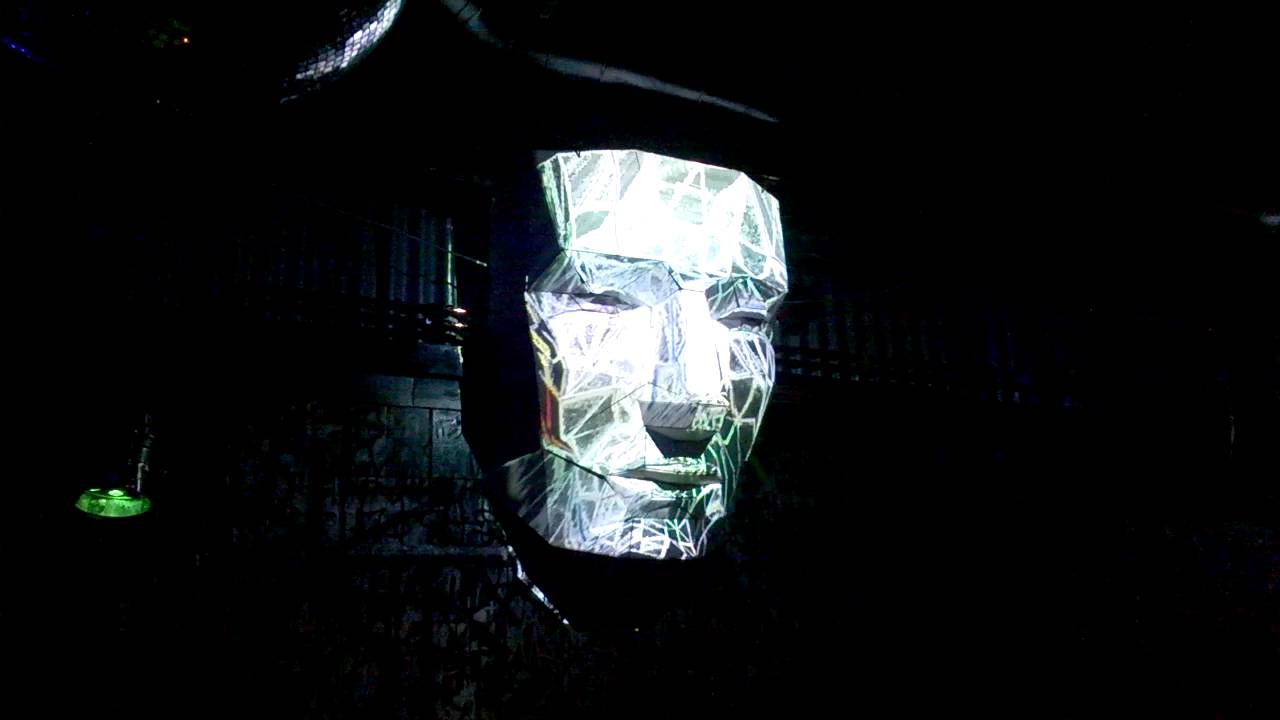 Flashing Techno Head Slakhuset Stockholm - YouTube
