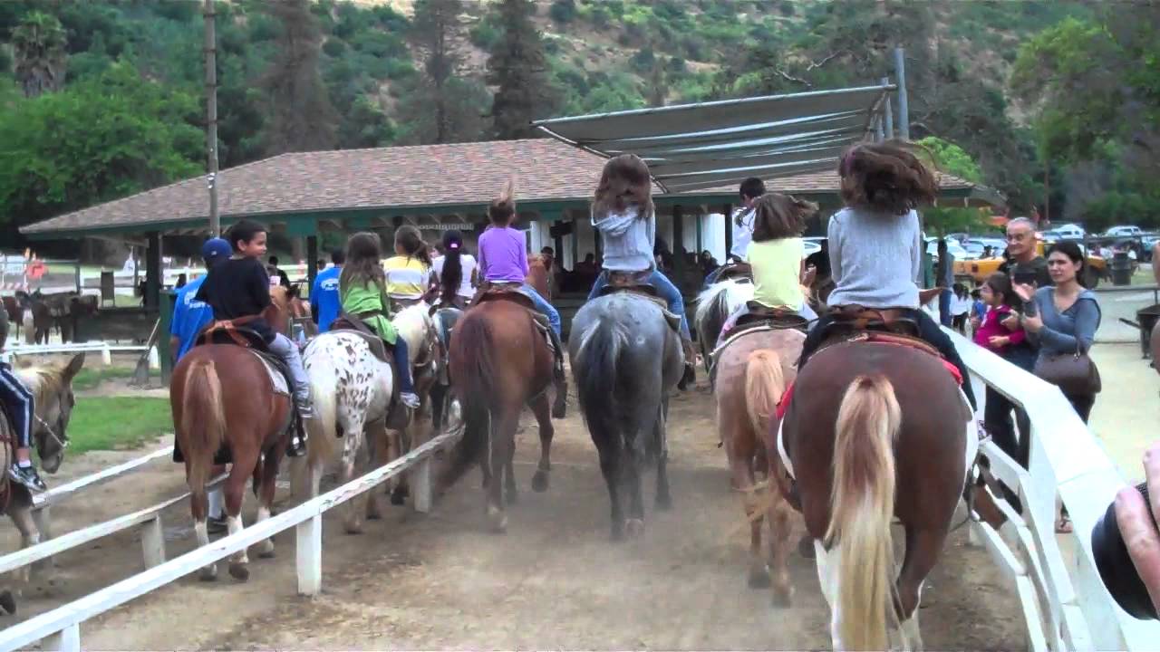 Pony rides at Griffith Park 2011 - YouTube