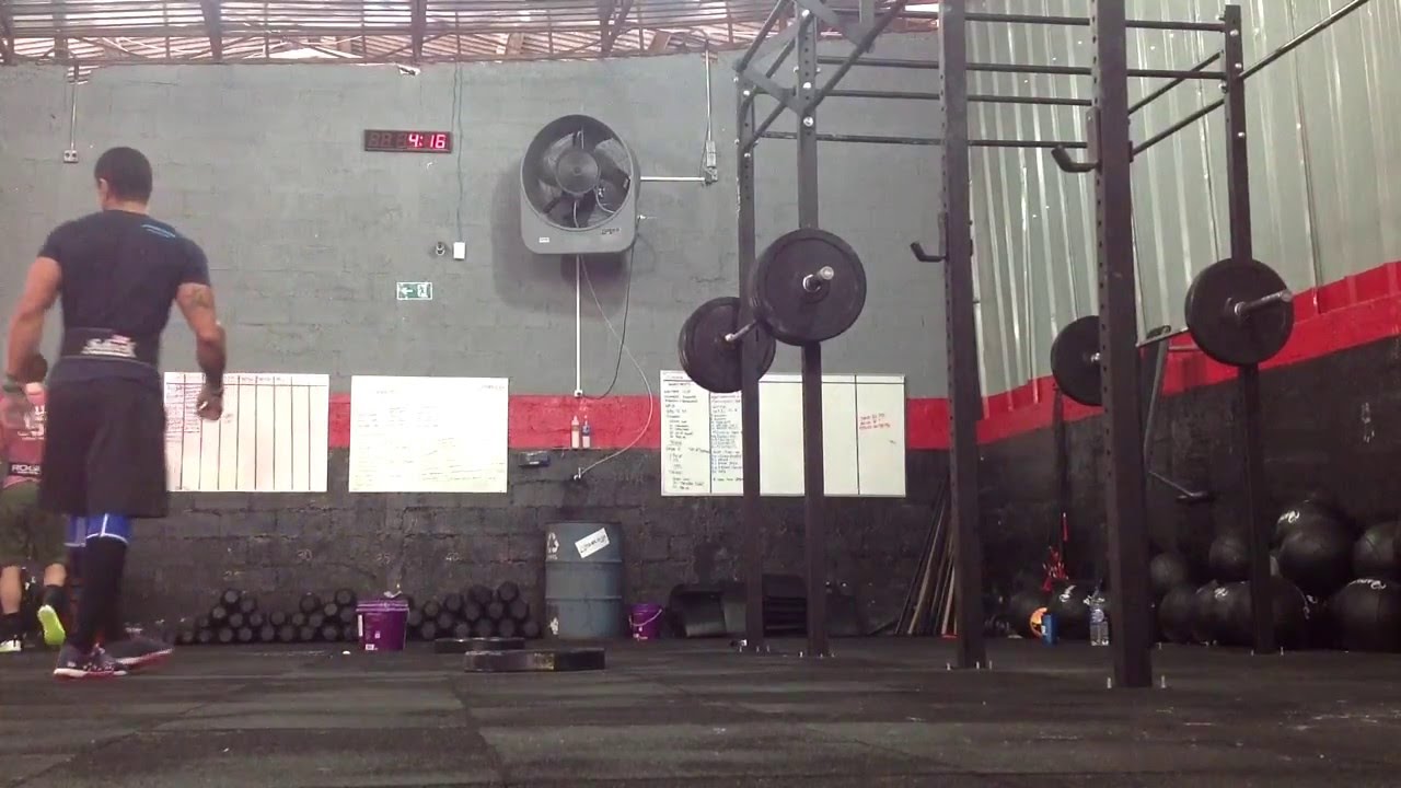 Team Work 10 min max Weight OHS TemploSA Crossfit - YouTube