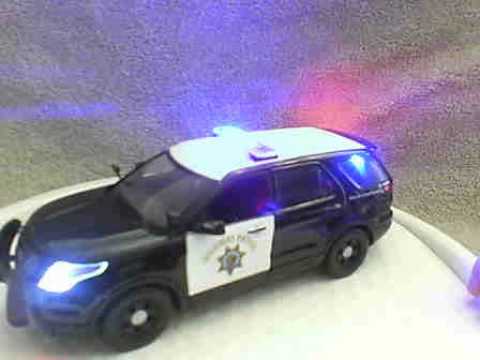 1/24 SCALE FORD EXPLORER CHP DIECAST MODEL WITH WORKING LIGHTS AND ...