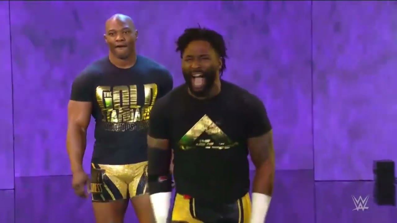 LA KNIGHT (DEBUT) + CEDRIC ALEXANDER WITH SHELTON BENJAMIN ENTRANCE WWE ...