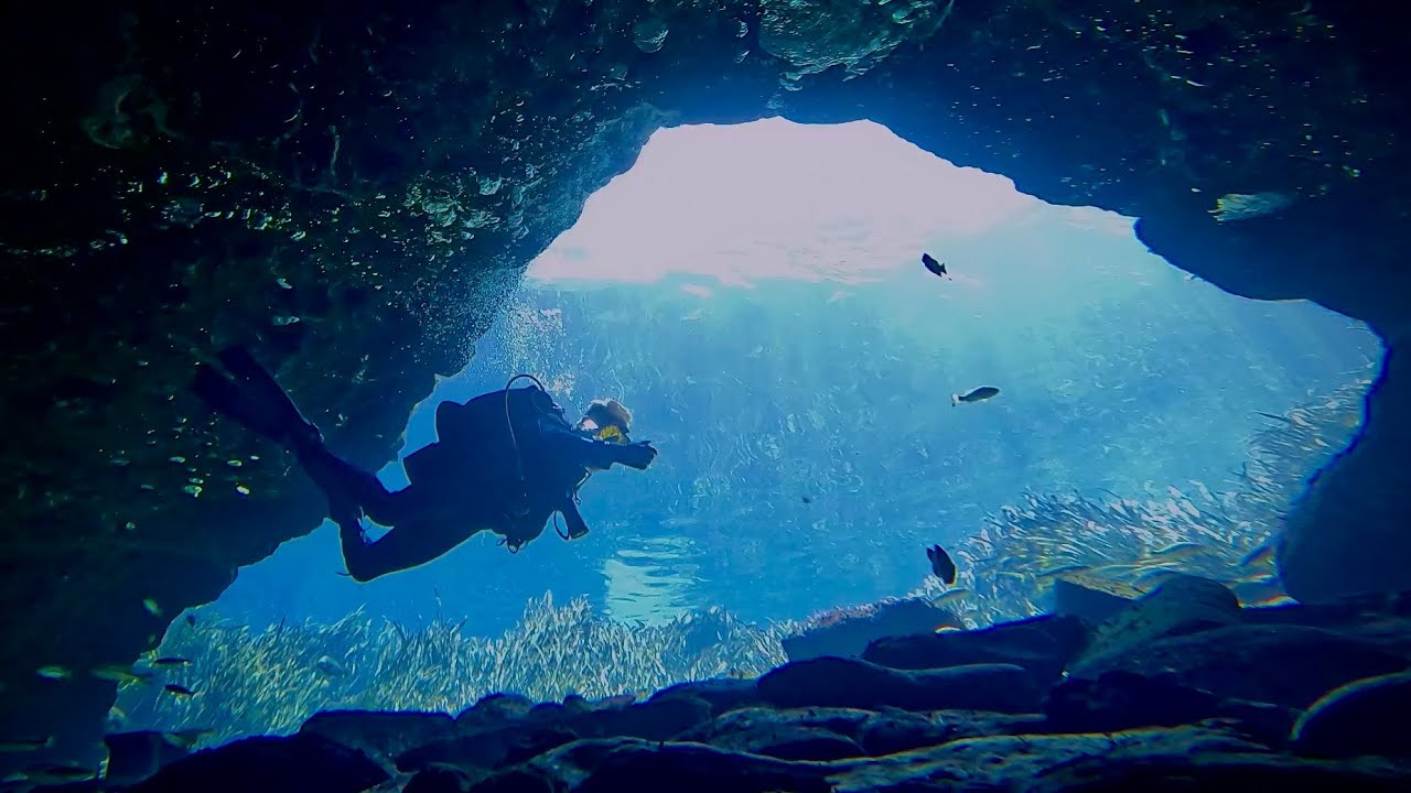 Cavern Diving Jackson Blue Springs / Orca Torch D710 Test - YouTube
