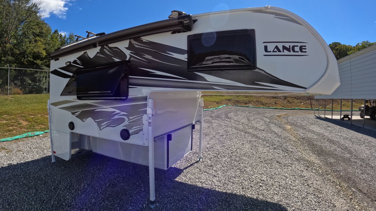 2022 Lance 825 Shortbed Camper - Lance’s LIGHTEST Four Season Camper ...