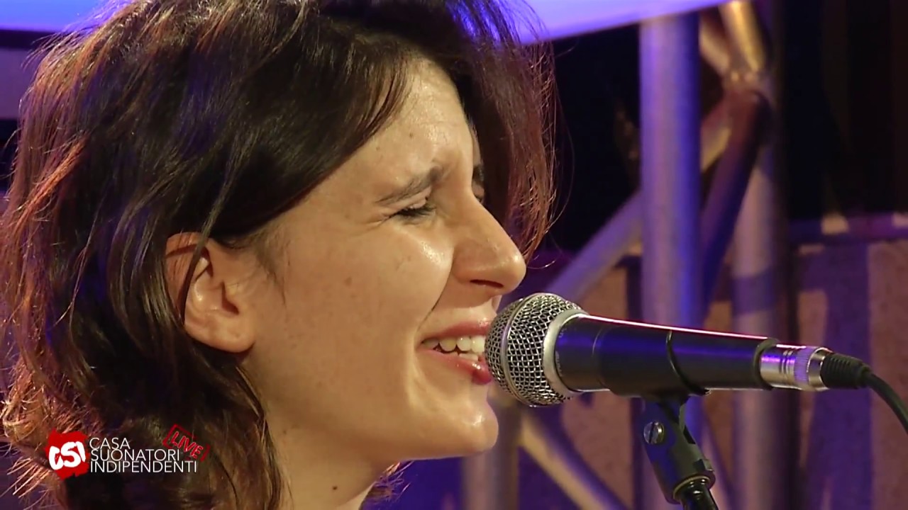 Sara Romano e la parte migliore "live" @ Casa Suonatori Indipendenti ...
