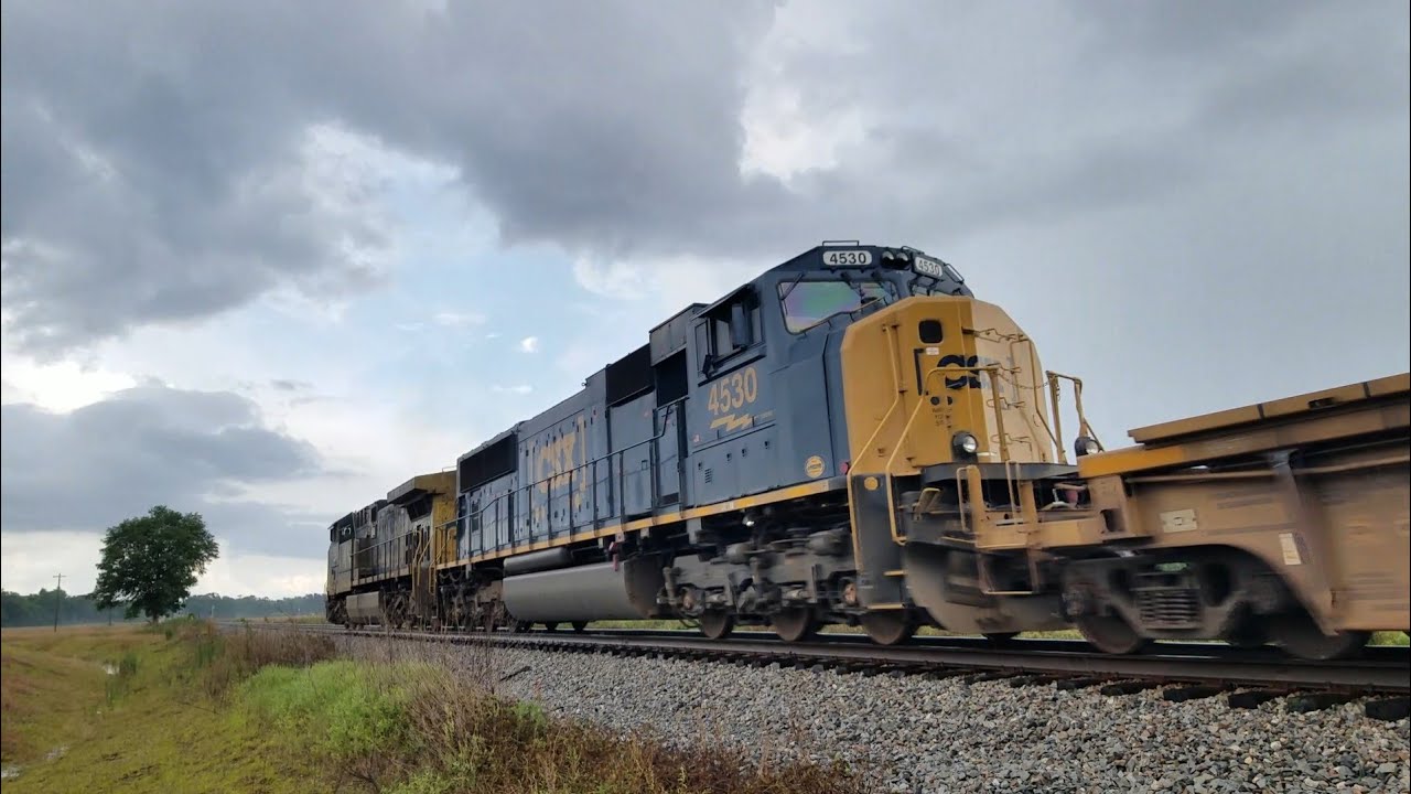 Opposite direction YN2 AC44 no DITCH LIGHTS F709-28 moving by SE ...