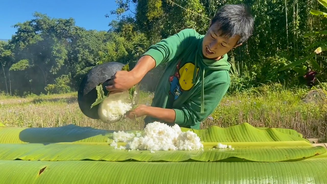 Lunch preparation in the wilderness l Camping l Jungle - YouTube