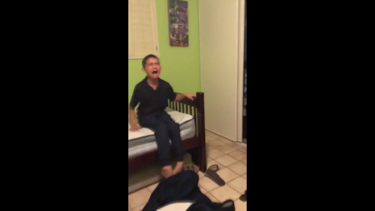 Funny Invisible Prank - YouTube