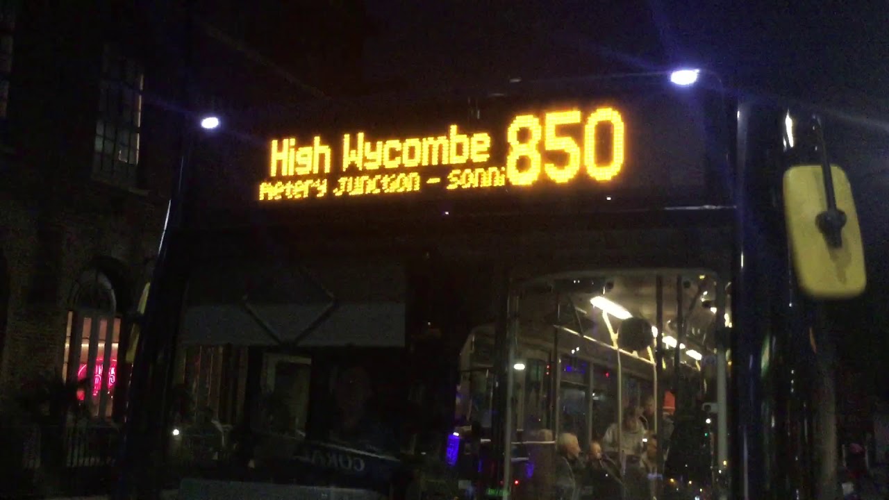 Here is the 850 bus in Reading - YouTube