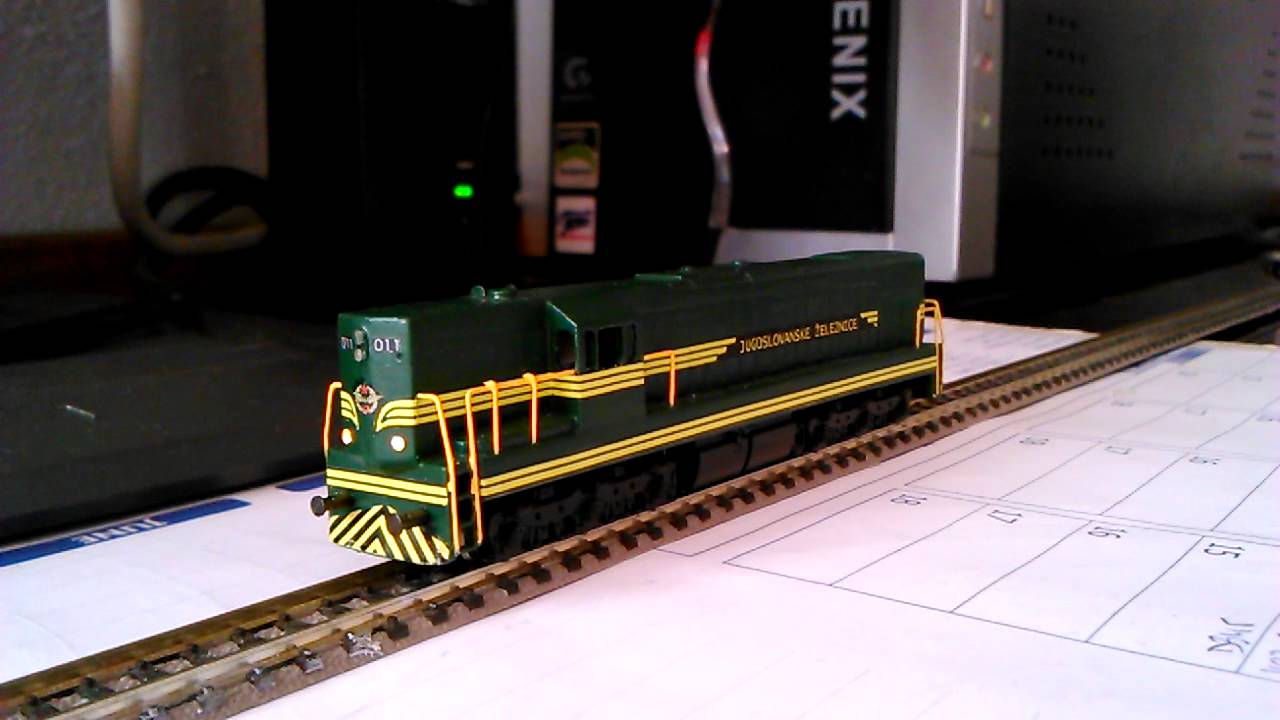 JZ 661 - DCC D&H sound SD18A - YouTube