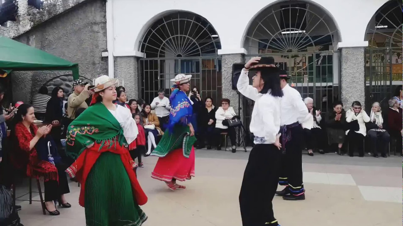 Danza Folklorica - La vuelta del chagra - Los 4 del Altiplano - Cuenca ...
