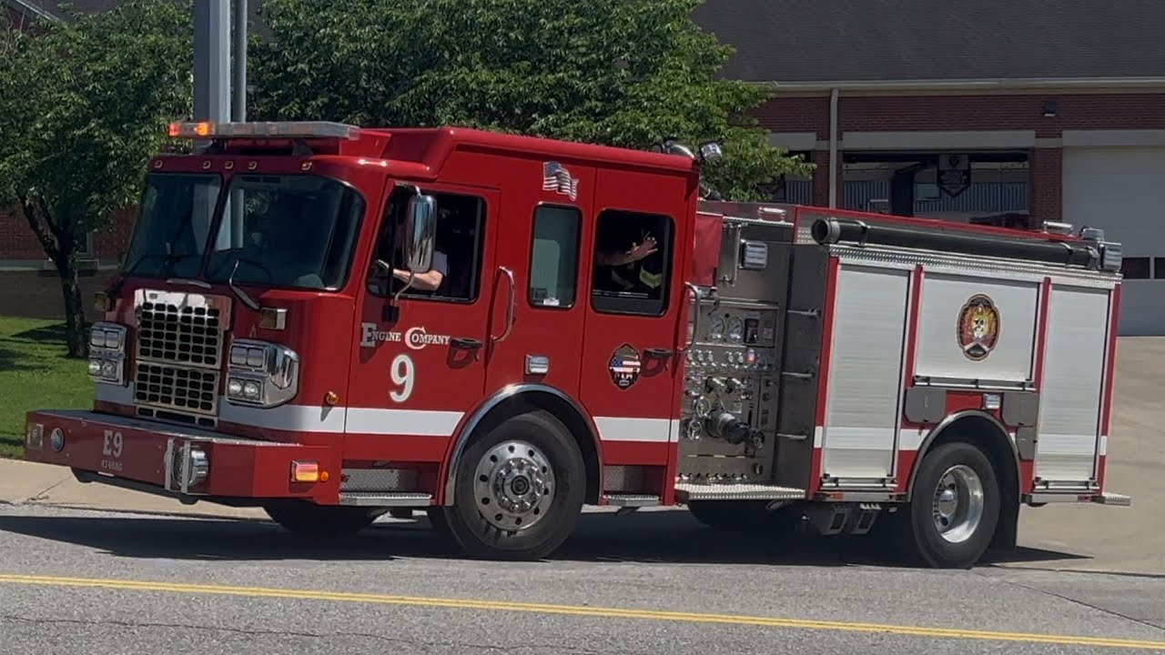 Nashville FD Engine 9 Responding to a Automatic Alarm - YouTube